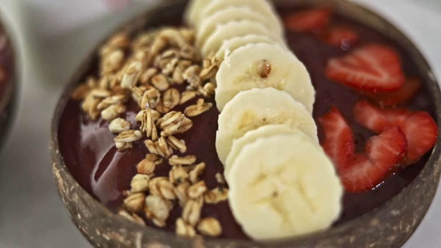 Delicious Açaí Na Tigela Recipe – Fresh & Healthy Brazilian Açaí Bowl ...