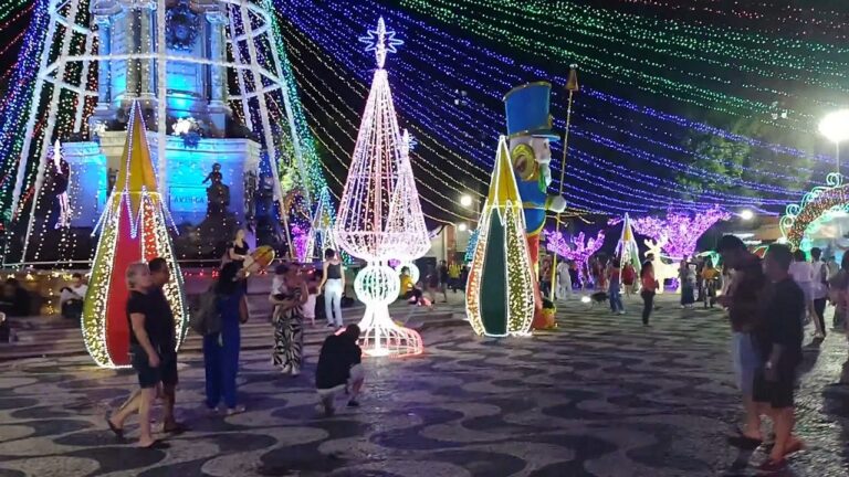 Christmas in Brazil - Explore 10 Cities with Beautiful Decorations and ...