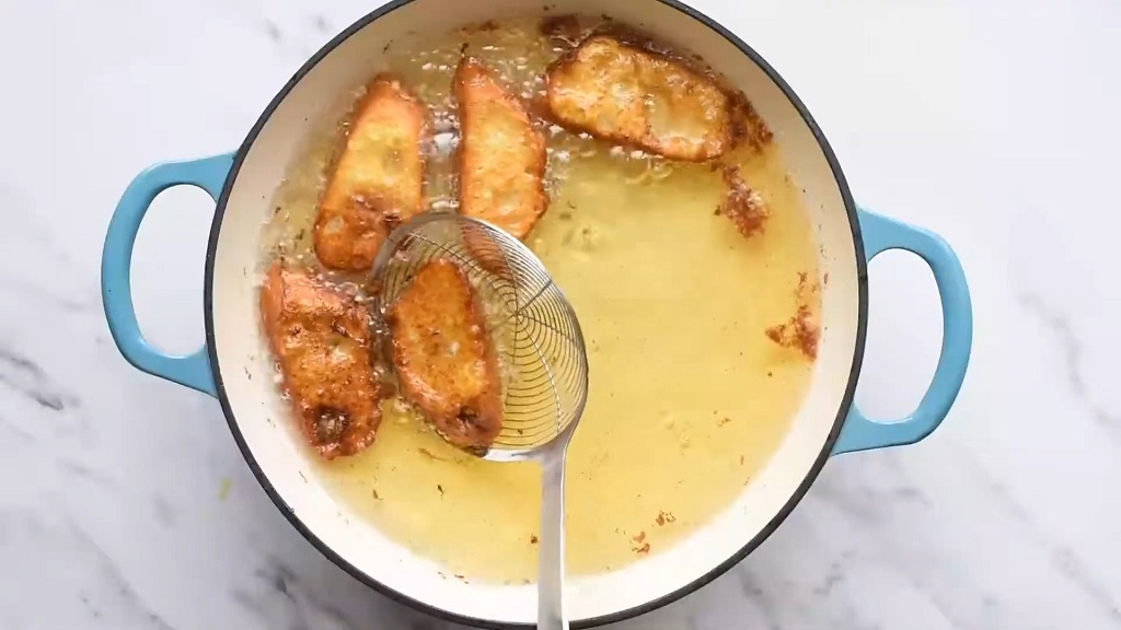 A Recipe for Rabanada - The Sweet and Crispy Taste of Christmas in ...