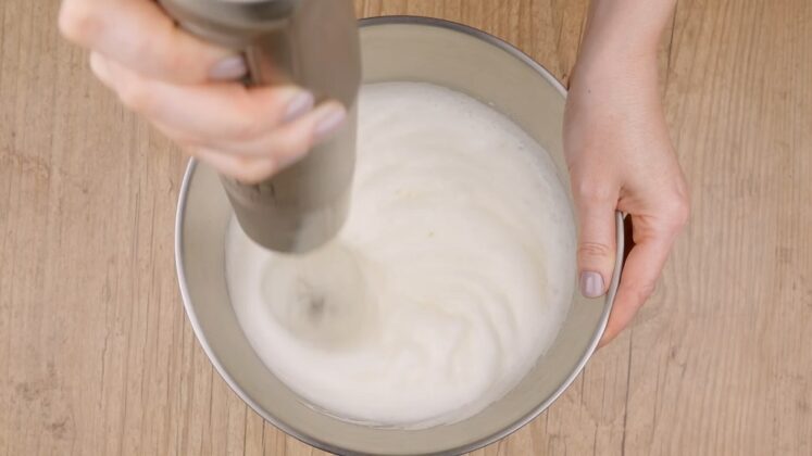 How to Make Bolo de Rolo? A Classic Brazilian Christmas Dessert ...