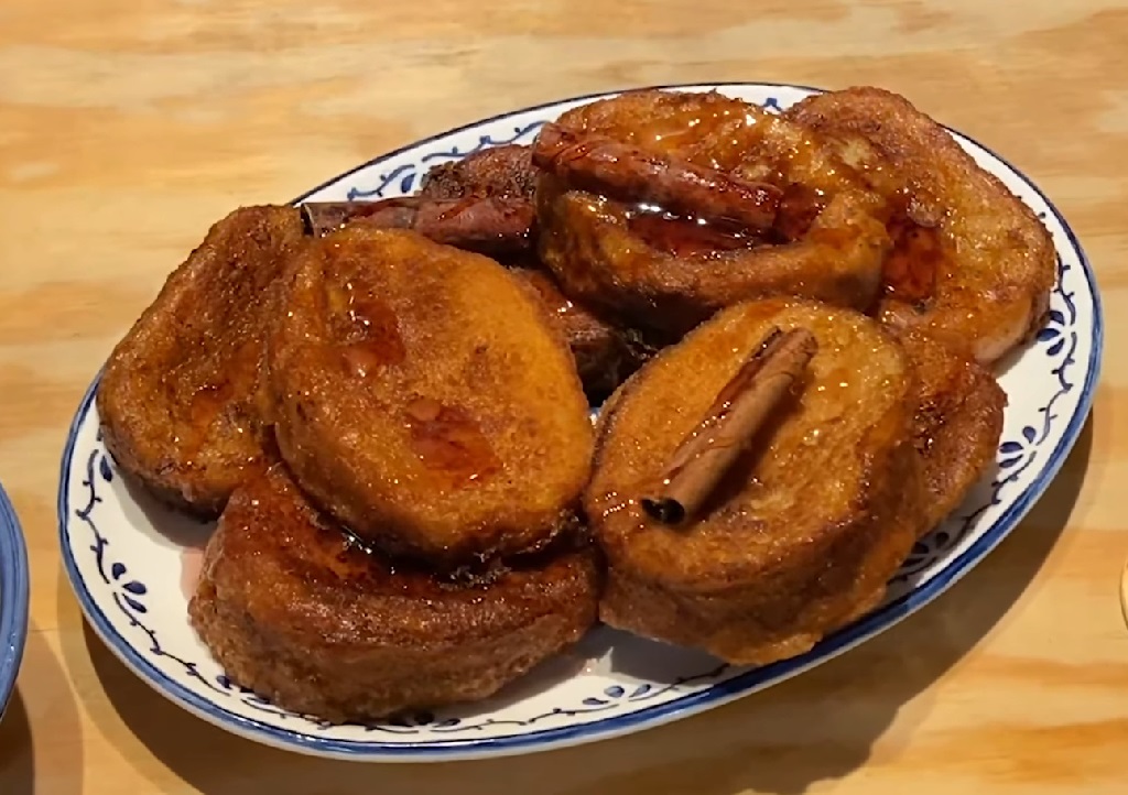 A Recipe for Rabanada - The Sweet and Crispy Taste of Christmas in ...