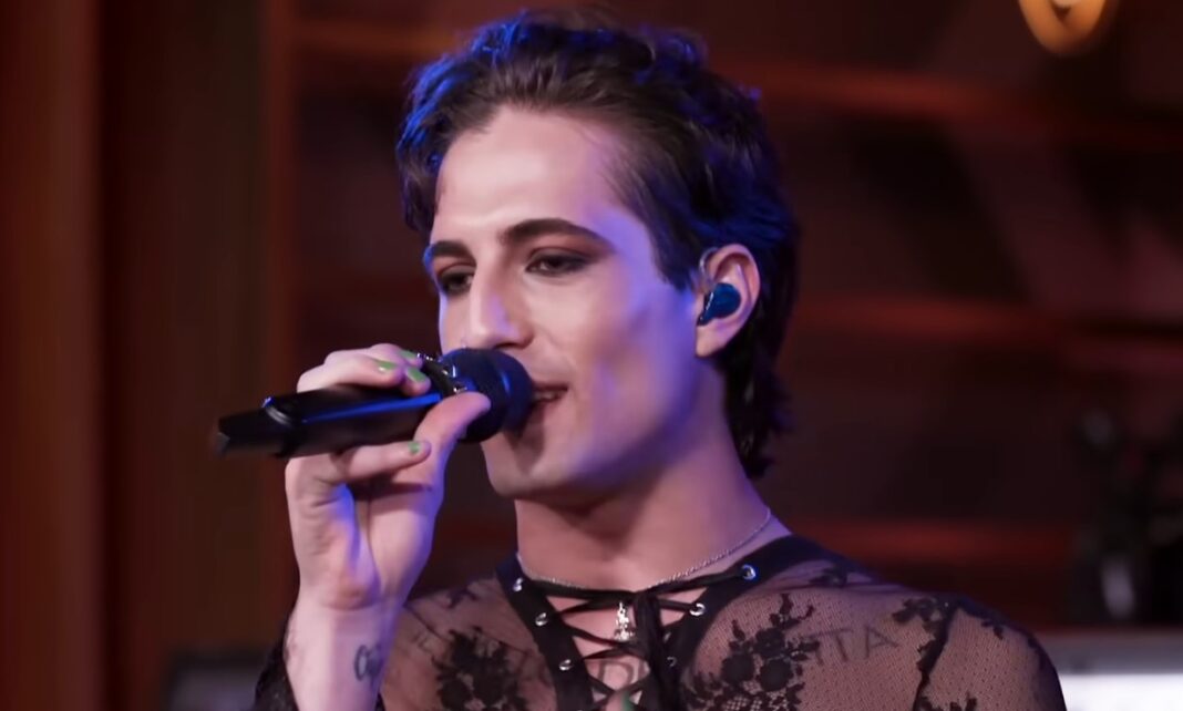 15 Intriguing Facts About Maneskin Bass Player Victoria De Angelis ...