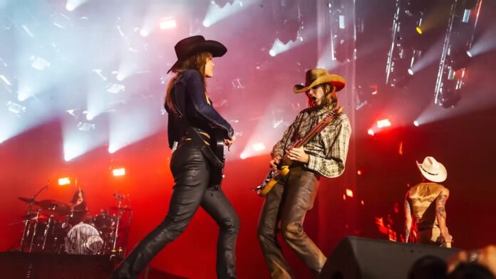 15 Intriguing Facts About Maneskin Bass Player Victoria De Angelis ...