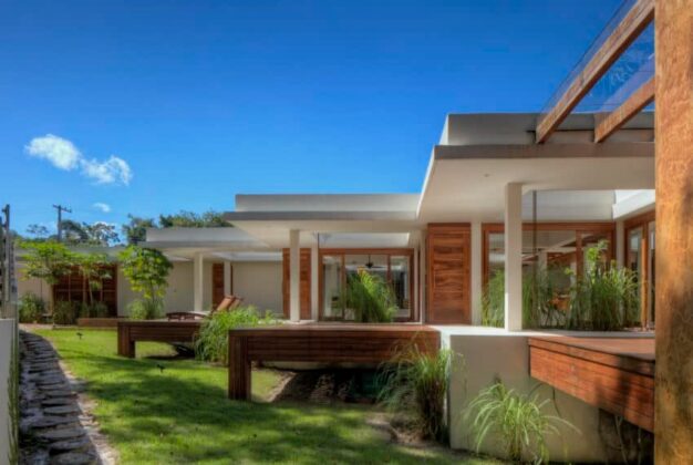 Typical Features of Brazilian Houses - From Design to Materials ...